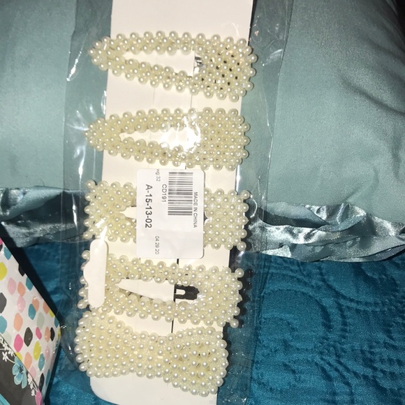 Pink Magnolia | Accessories | New Barrettes In A Keepsake Purse Box ...